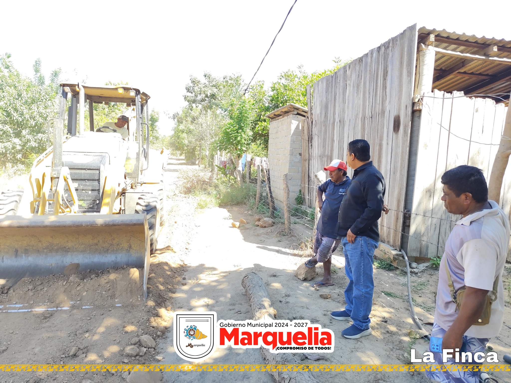 Rastreo de caminos en La Finca y Nuevo Marquelia - El Faro de la Costa ...