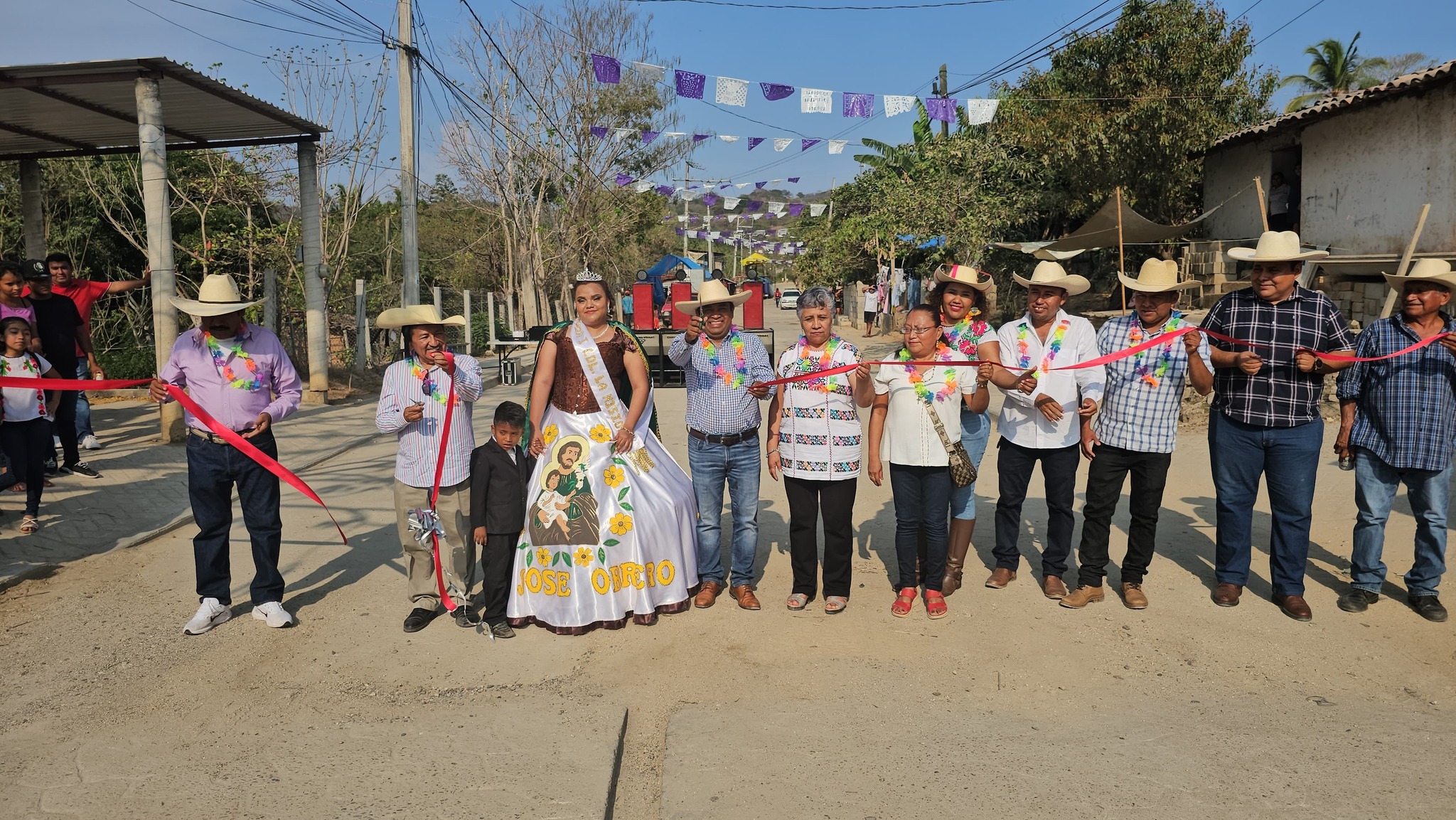 Adair Hernández inaugura fiesta patronal de la Colonia La Misión - El ...