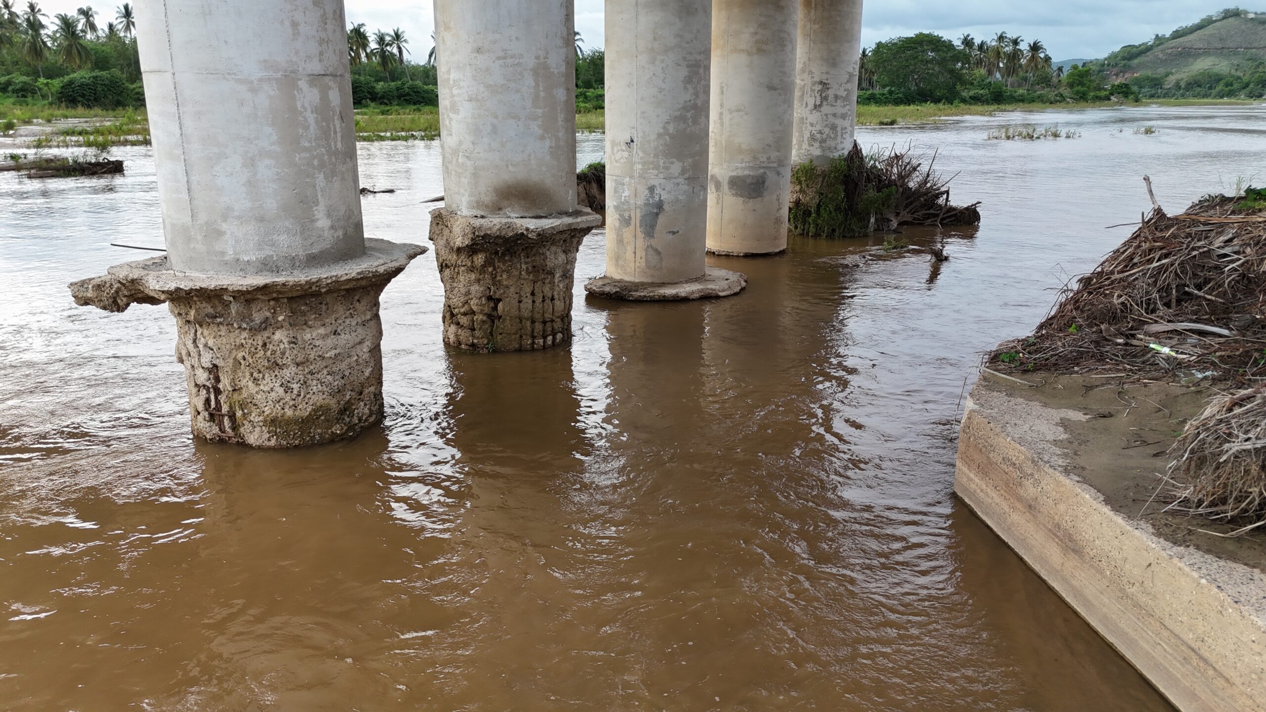 Son críticos los daños del puente de Marquelia: experto - El Faro de la ...