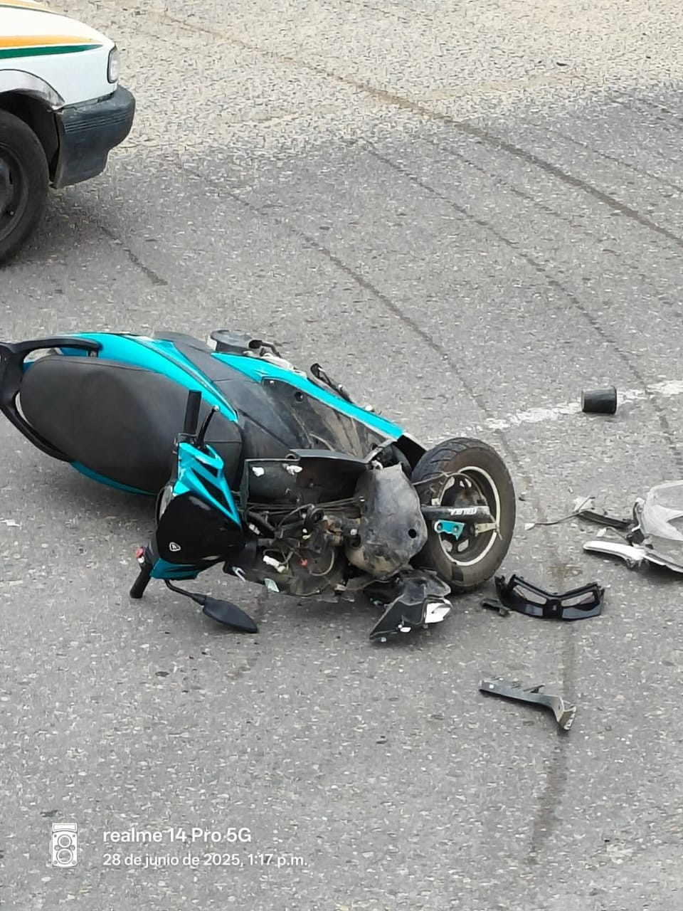 Choca motociclista con una camioneta en Ometepec - El Faro de la Costa ...