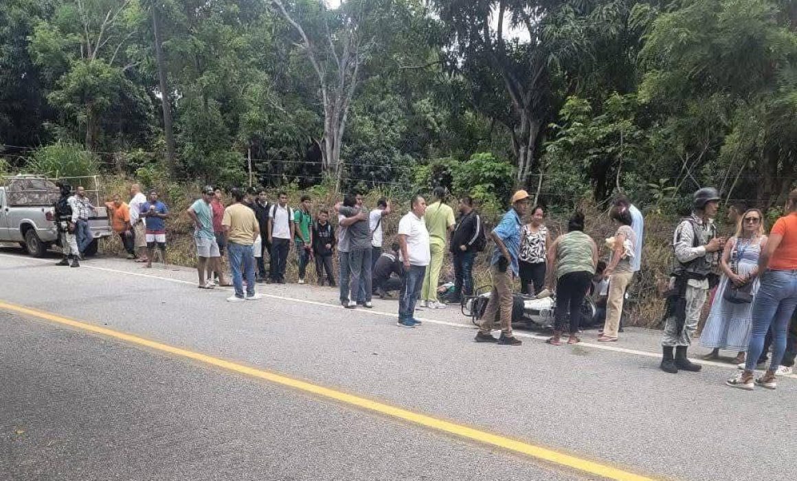 Mueren 2 estudiantes del Cobach en accidente de moto - El Faro de la ...